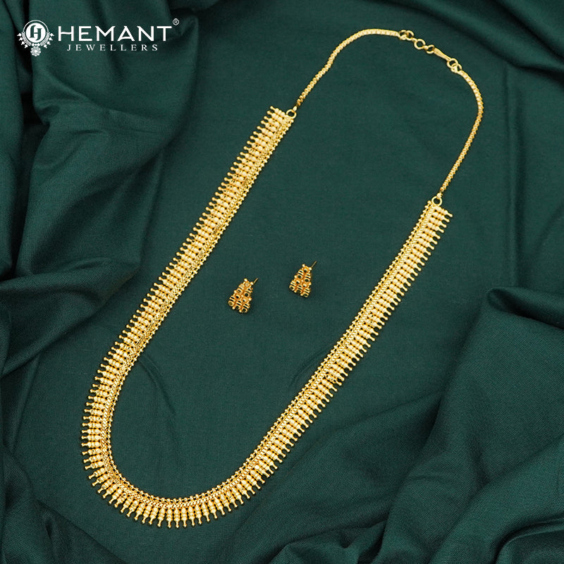 Traditional Maharashtrian Chipli Motif Long Haar Necklace Set - 4237 ...