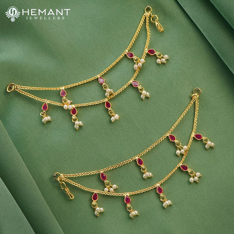 Traditional Maharashtrian Kolhapuri Kan Chain Moti II Panadi – itisaaj