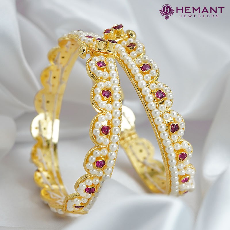 Traditional Maharashtrian Kolhapuri Micro Gold Plated Pichudi Moti Ban ...